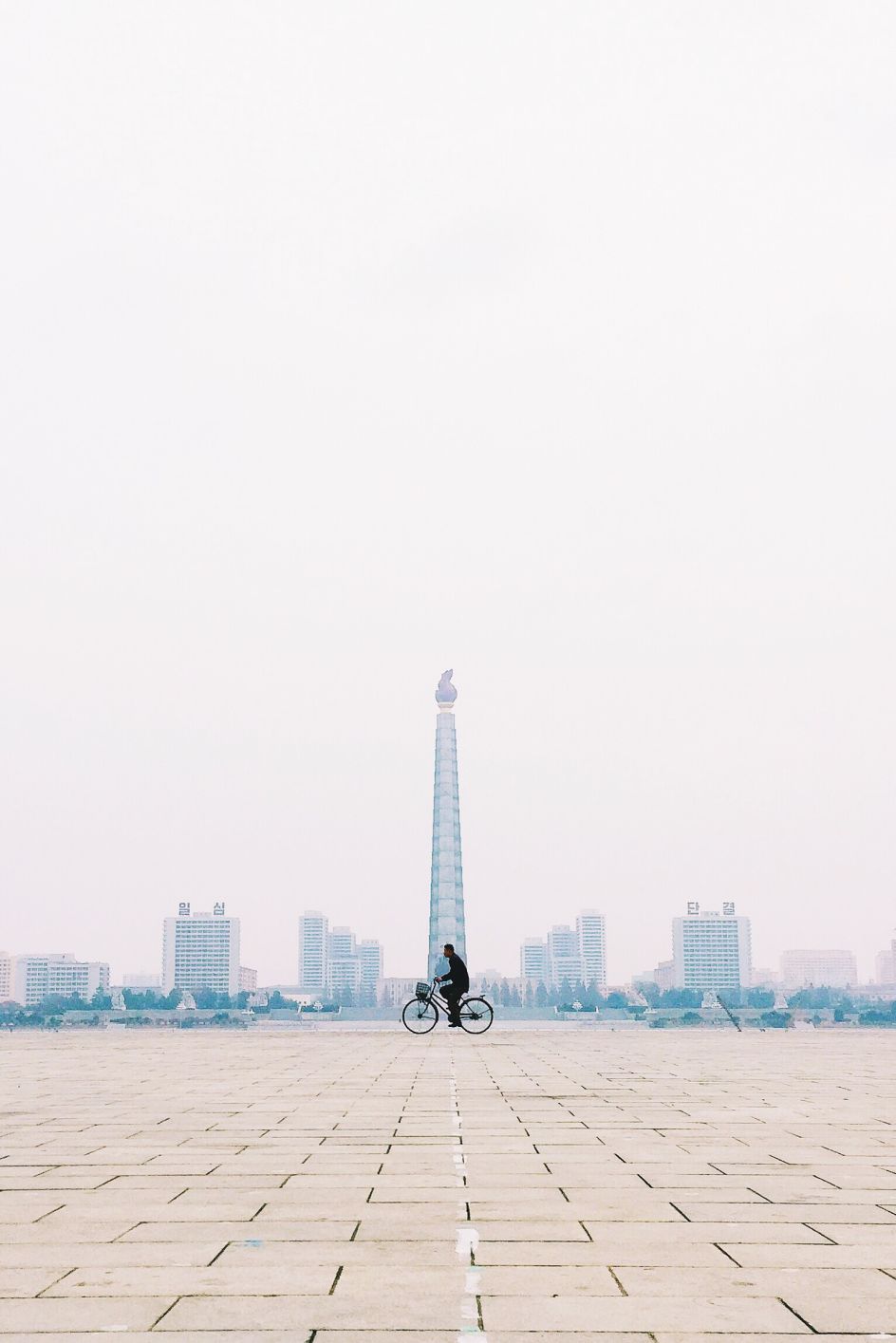 Daily Life in North Korea: Photographer captures the secret, ordinary ...