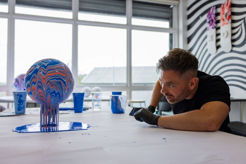 On The Ball: Craig Black's latest artwork pays tribute to the Champions ...