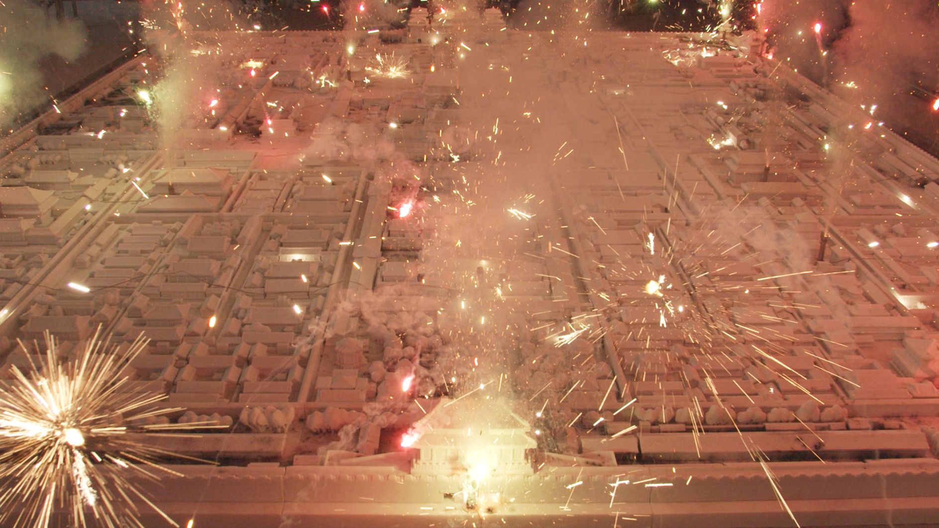 Cai Guo-Qiang dreams up colossal firework display in his first VR ...