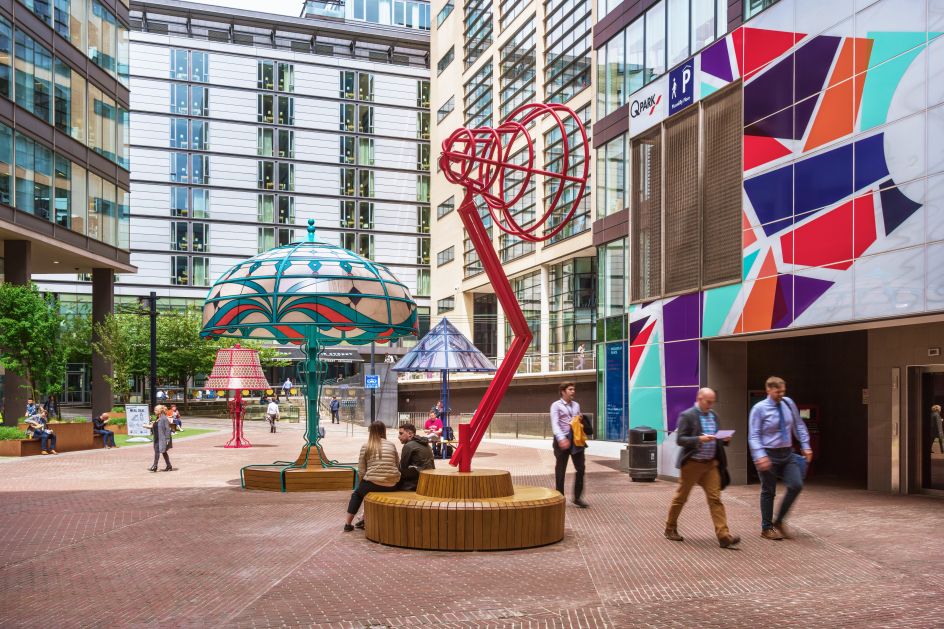 New giant lamp sculptures shine a light on Manchester's epic history ...