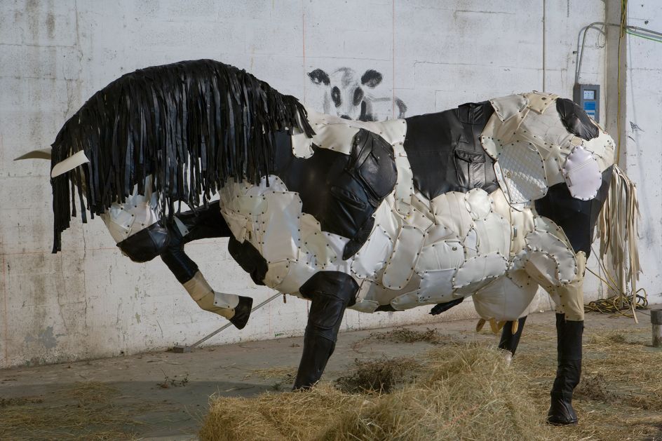 Animal Farm: Artist transforms everyday objects into beautiful animal ...