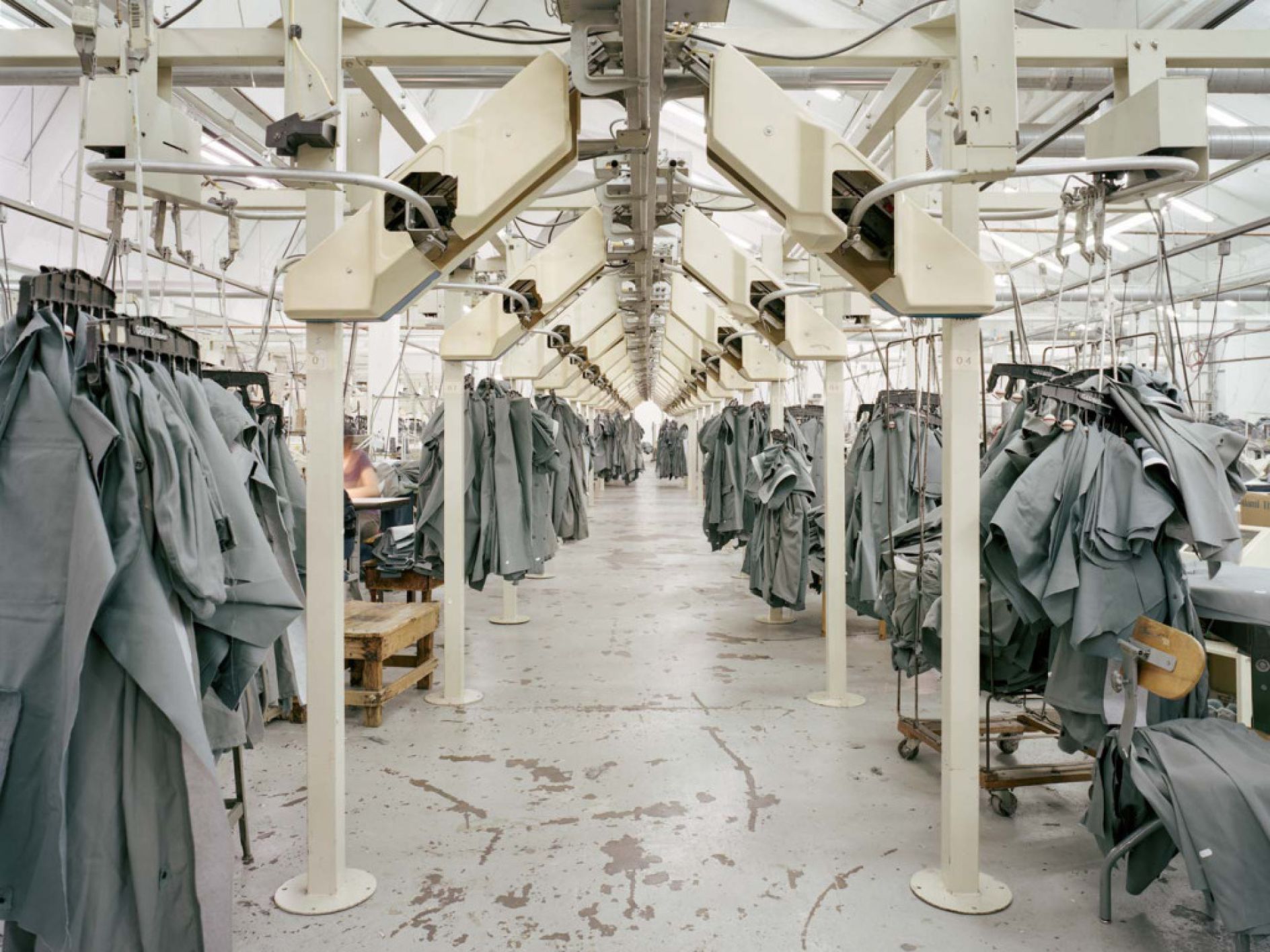 A fascinating peek inside America's colourful textile mills and ...