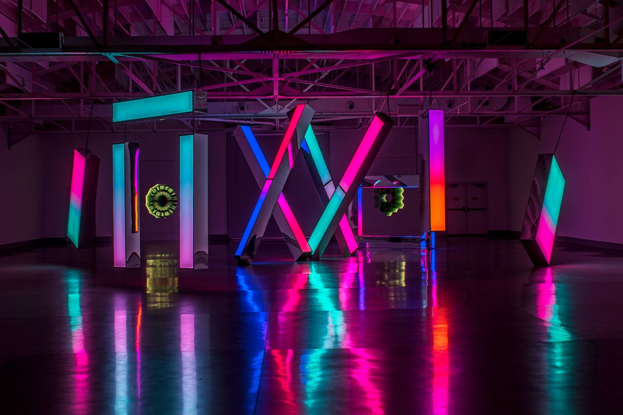 Sculptures and installations that explore the beauty of light ...