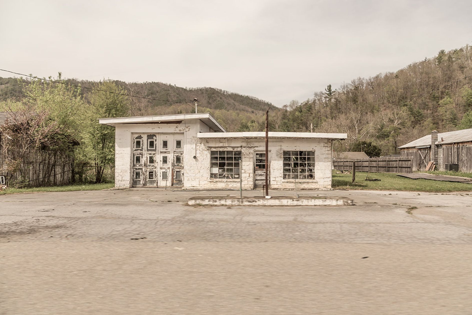 Photographer documents the back roads of America from Washington to ...