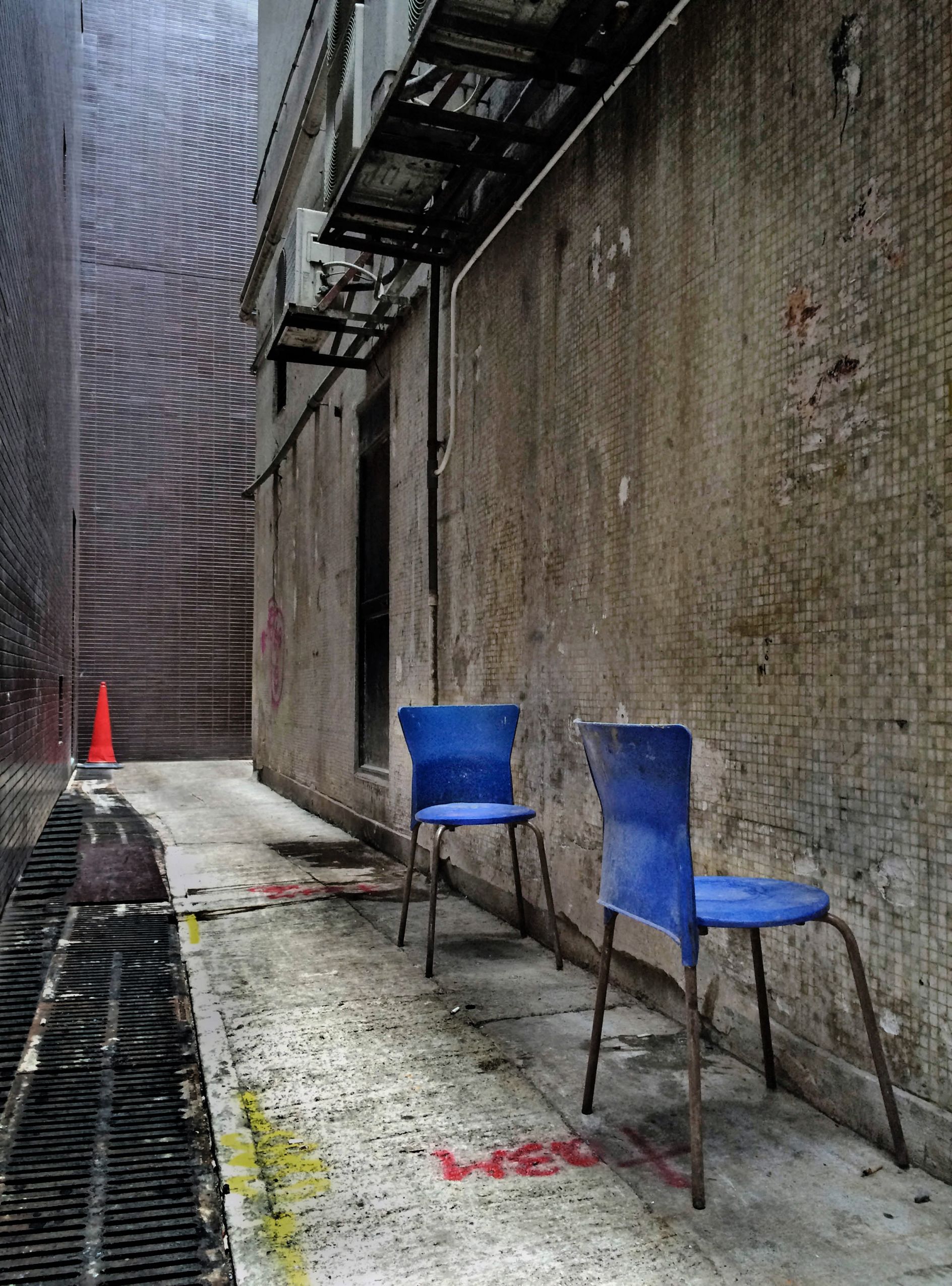 Scavenger Lanes: Photographer captures the back alleys of Hong Kong ...