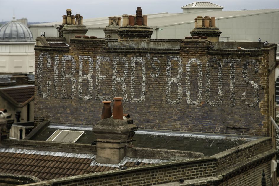 Ghost Signs: Photographs that capture Britain's fading brick ads before ...