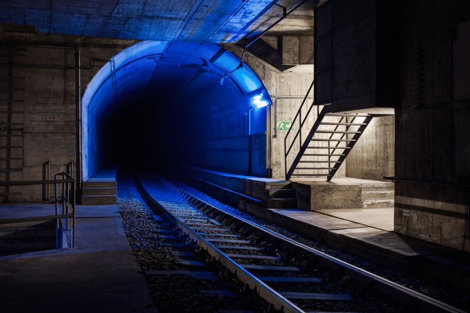 Underground Landscapes: Fascinating photographs of subway tunnels ...