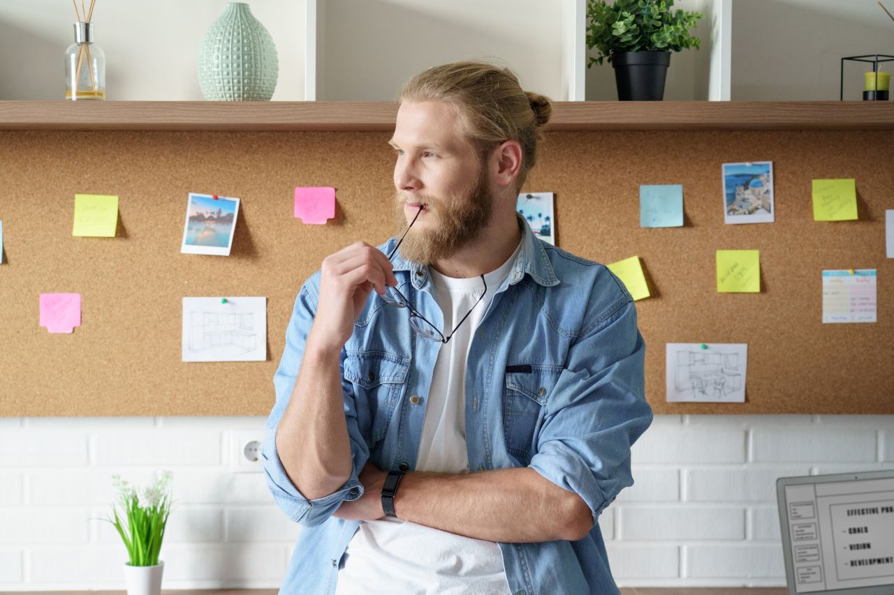 How to get noticed by your agency boss and win that next promotion ...