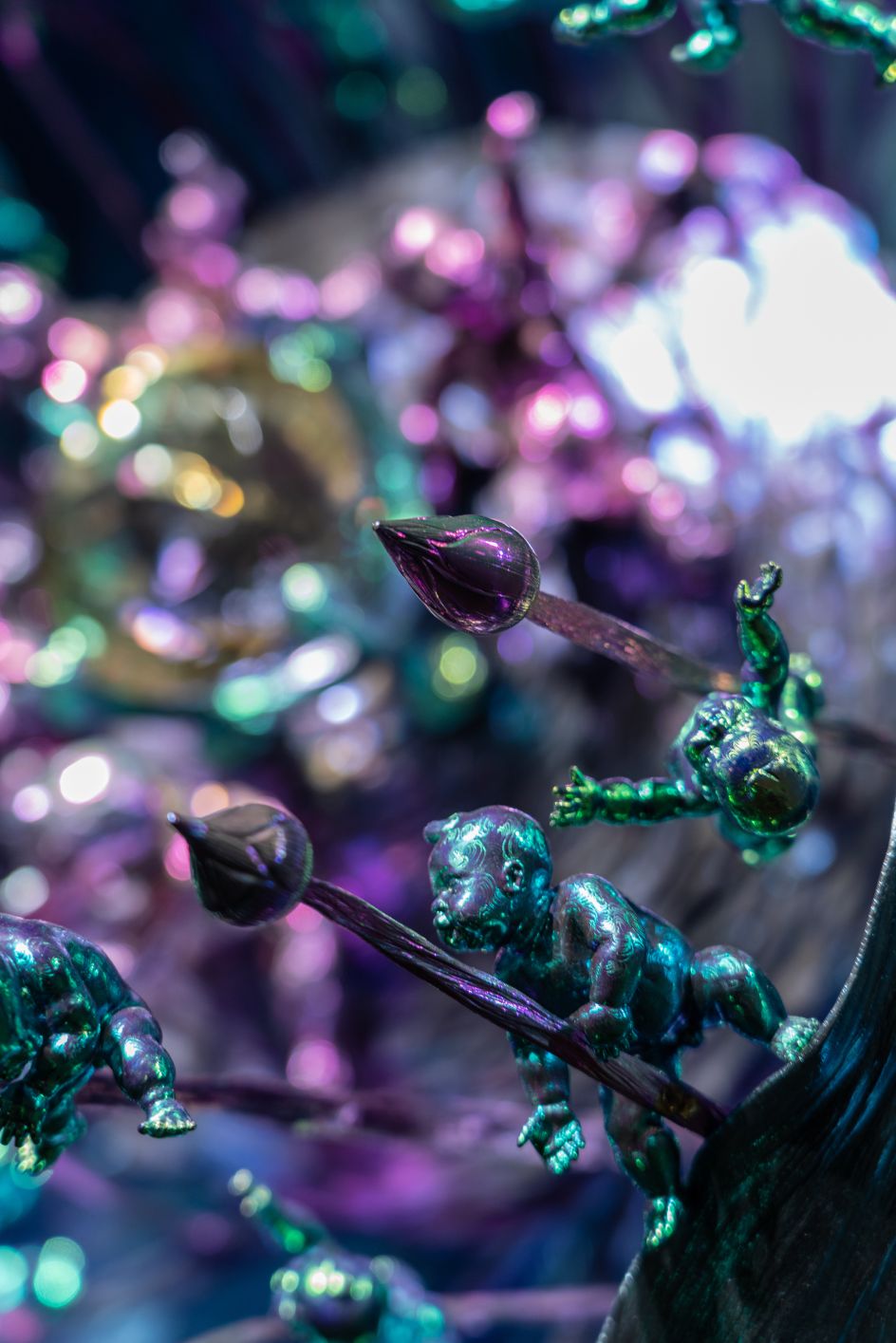 Jewellery artist known as the 'Shapeshifter' to reveal his most ...