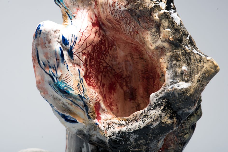 Body-text: Visceral ceramic sculptures explore body distortion and ...