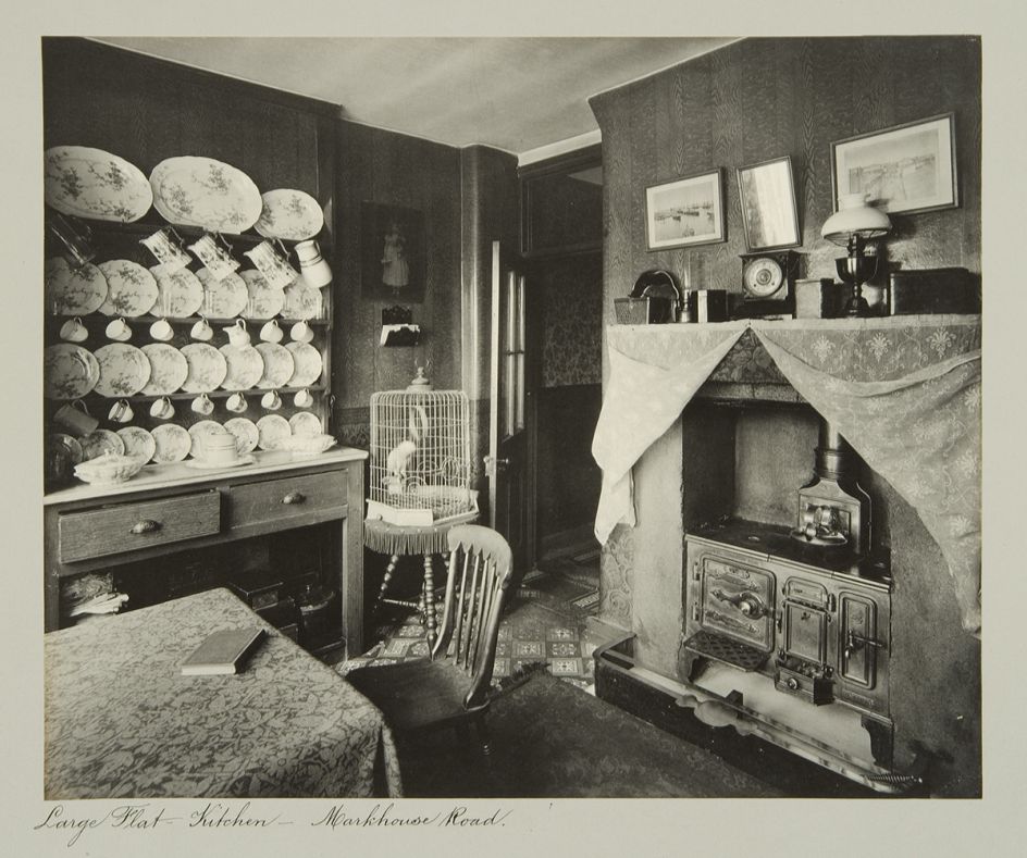 Newly uncovered photographs show London's disappearing working class ...