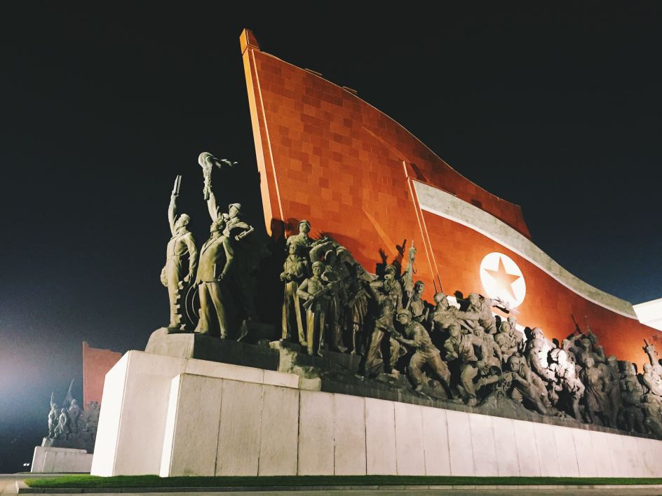 Daily Life in North Korea: Photographer captures the secret, ordinary ...