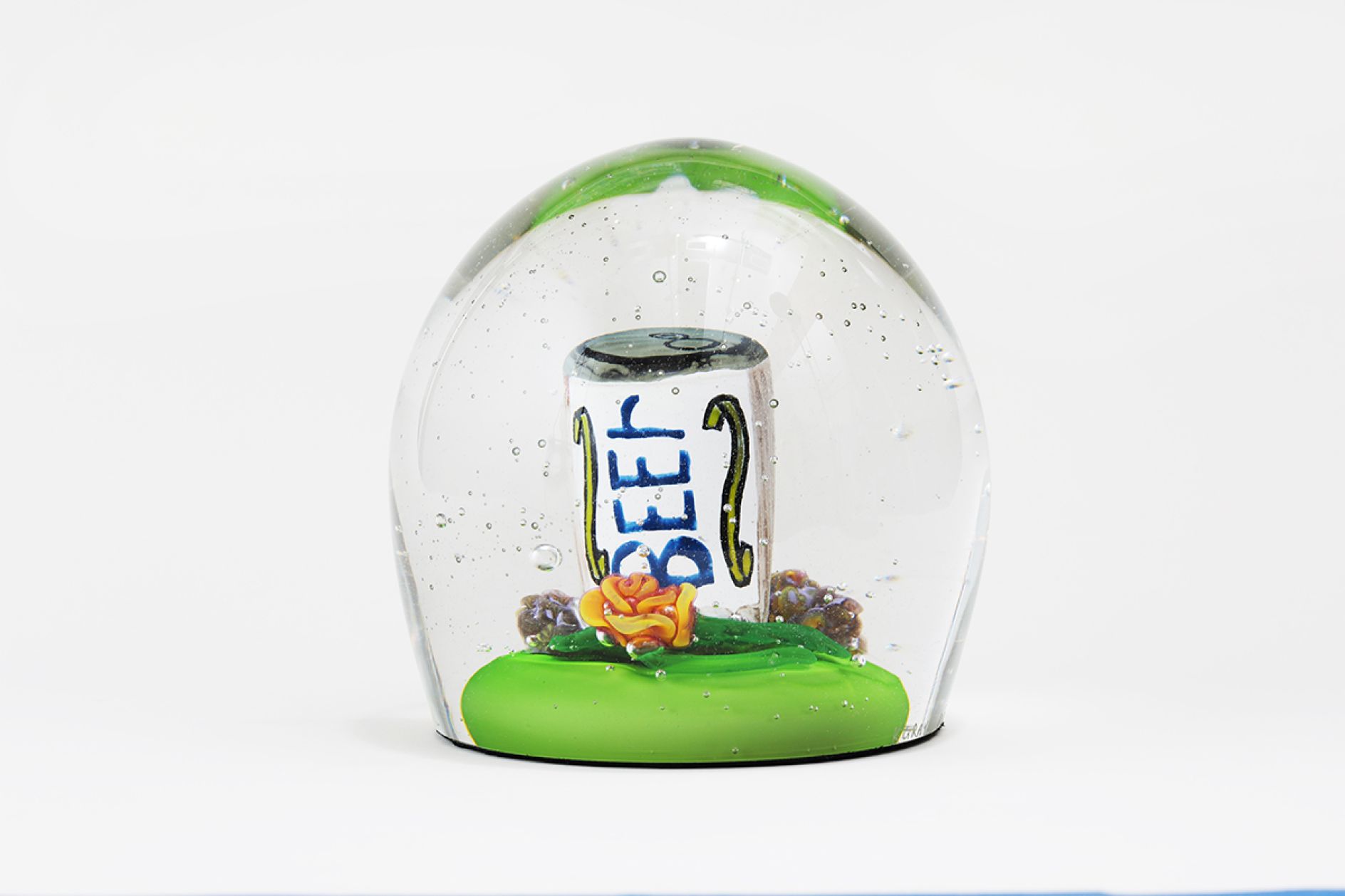 The Paperweight Show: 100 unusual paperweights that push the boundaries ...