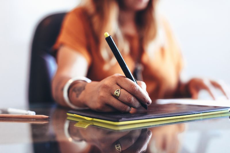 Why clients often undervalue graphic design (and how to persuade them ...