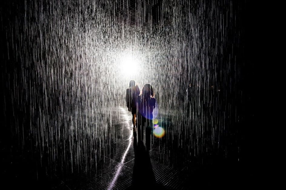 Rain Room: Art installation that lets you experience rain indoors ...