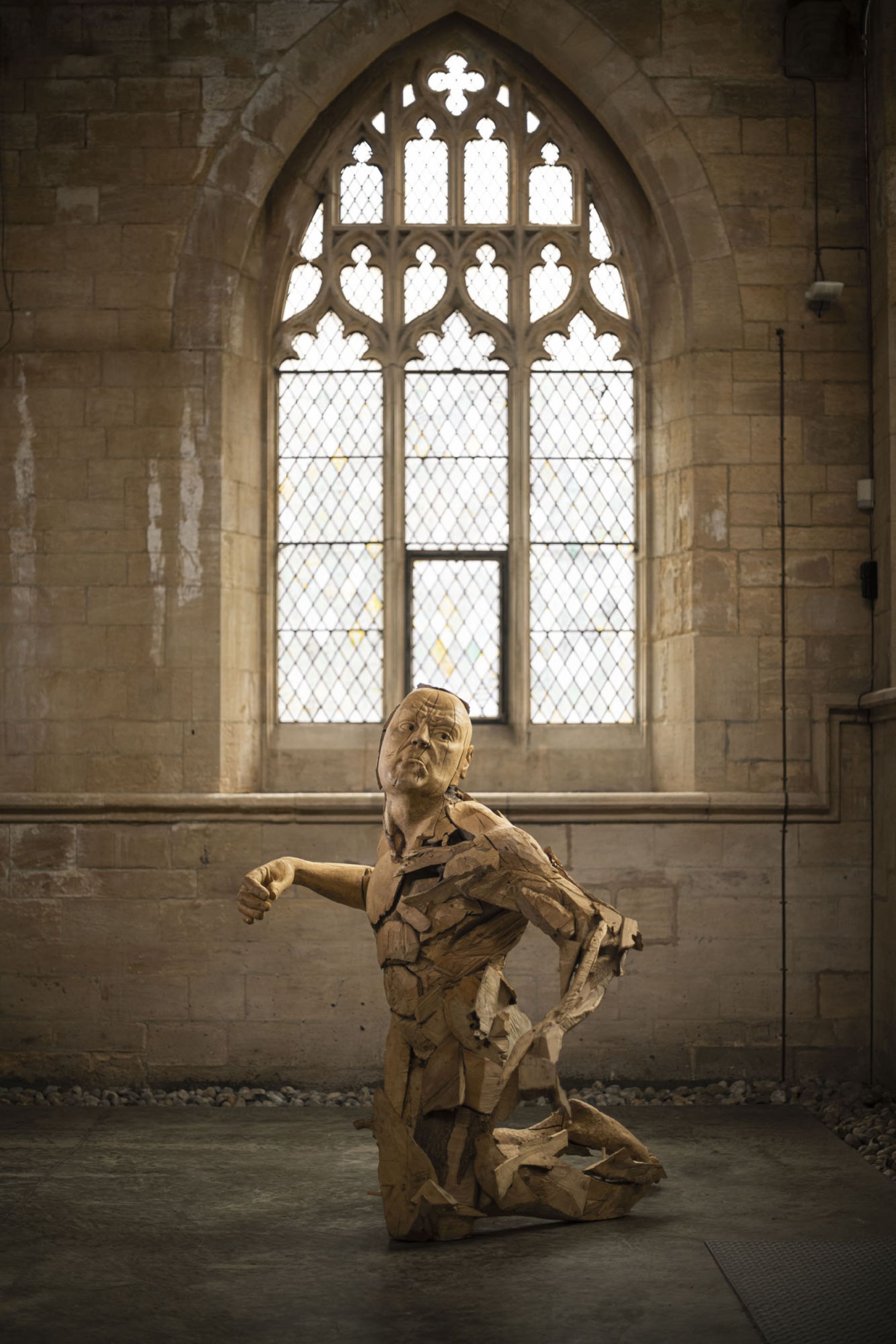 British sculptor Jamie Frost brings wood to life in new powerful ...