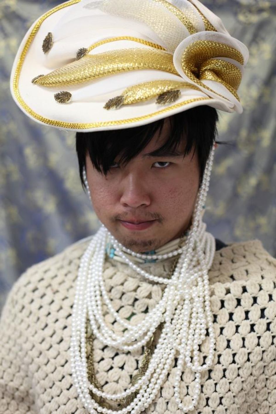 Take a closer look at Robert Yang's 'Queer Crowd' simulation video game about gardening ...