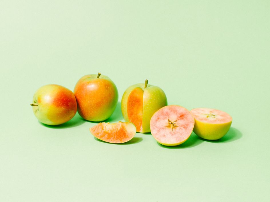 Odd Apples: Photographs by William Mullan of some of the world's ...