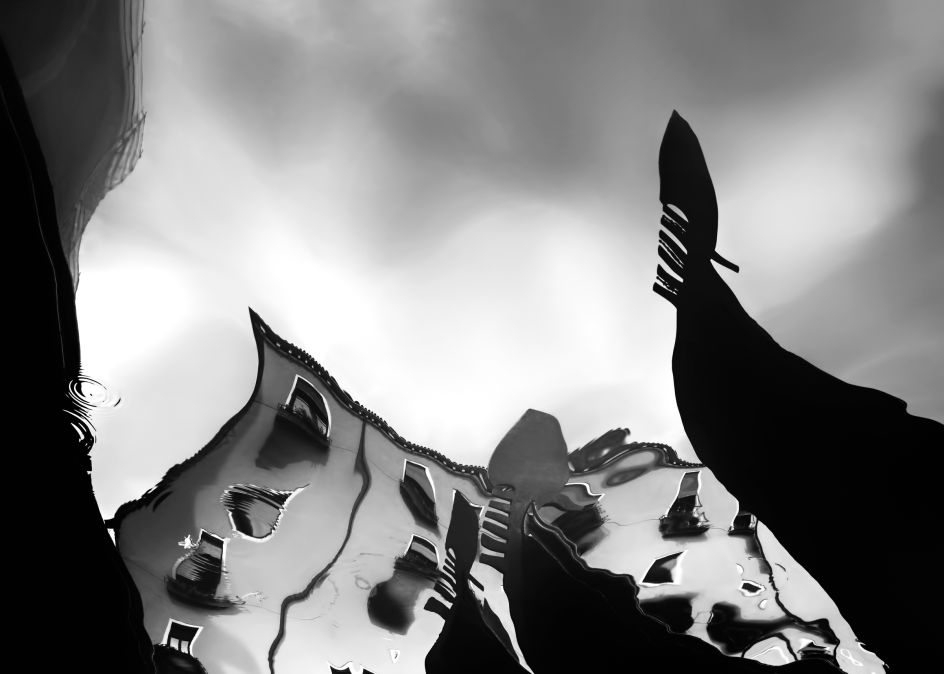 Dream of Venice in Black and White: 50 photographers document the city ...
