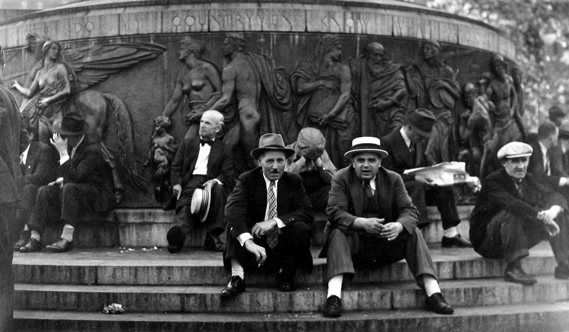 An intriguing glimpse at New York City in the 1930s & '40s by legendary ...