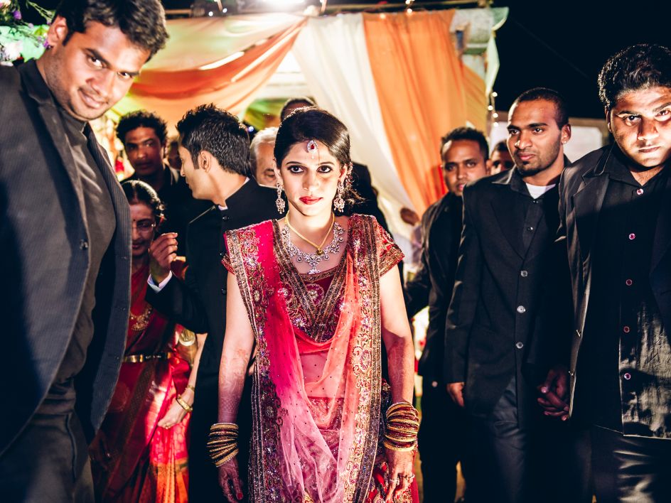 The Indian Wedding: Photographs that document the ceremonies of India's ...