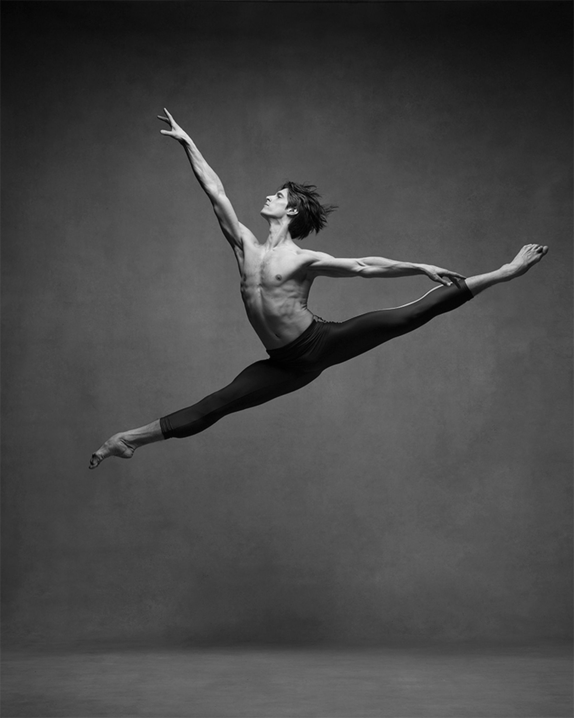 The Art of Movement: Breathtaking photographs of incredible dancers in ...