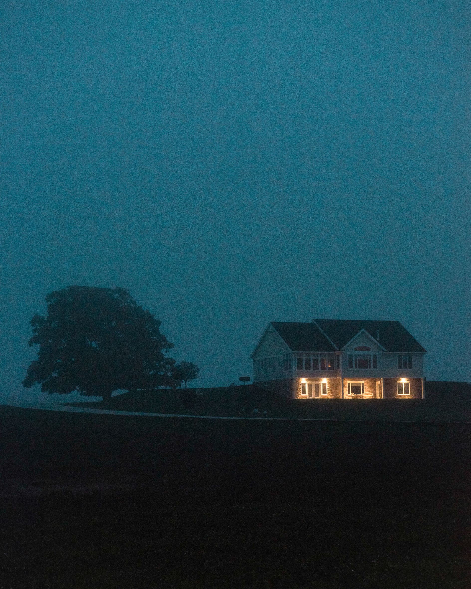 Cinematic photographs of America's rural Midwest at night look like ...