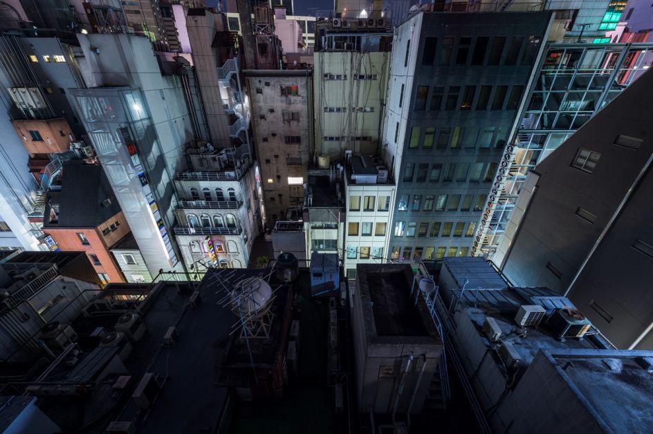 Dark Tokyo From Above: Photographer captures Japan's neon capital from ...