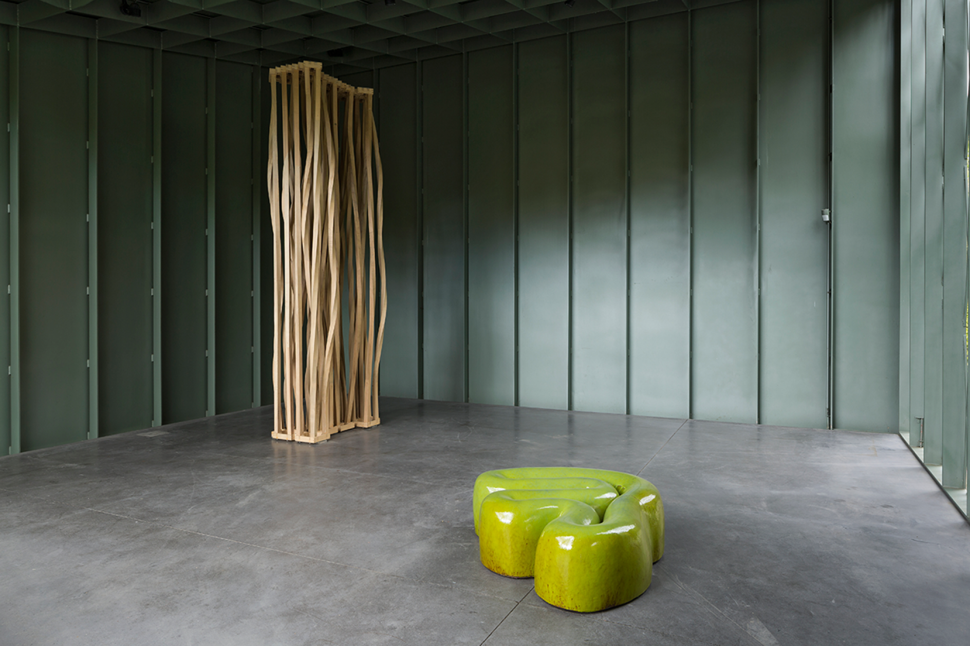 Richard Deacon's monumental work connects materiality and concept ...