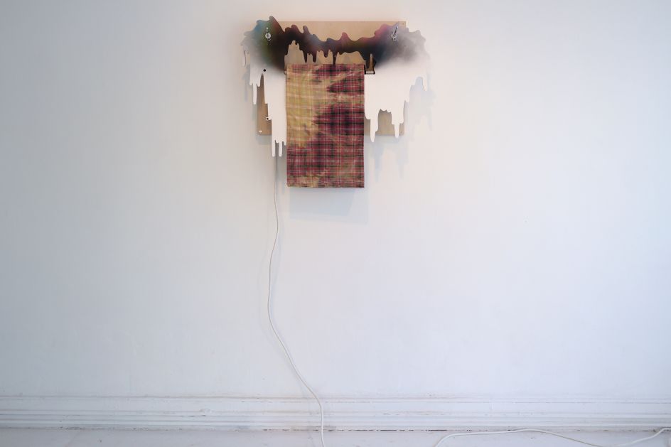 Conveyors: artist Derek Larson creates motorised paintings that ...