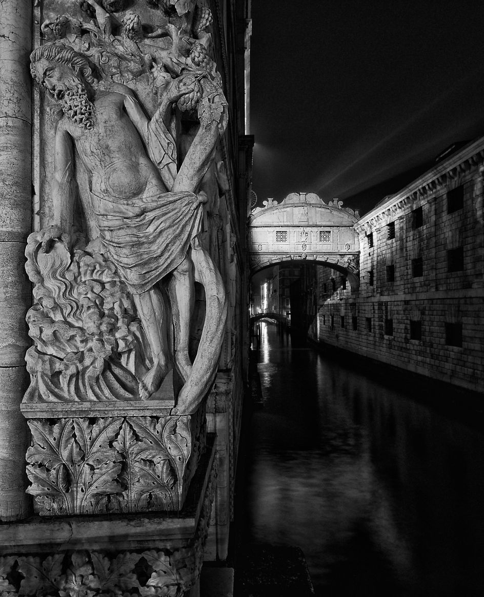 Dream of Venice in Black and White: 50 photographers document the city ...