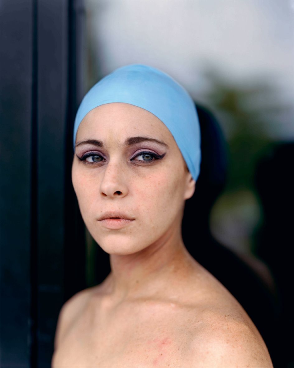 A closer look at photographer Alec Soth's vivid portraits of people and ...
