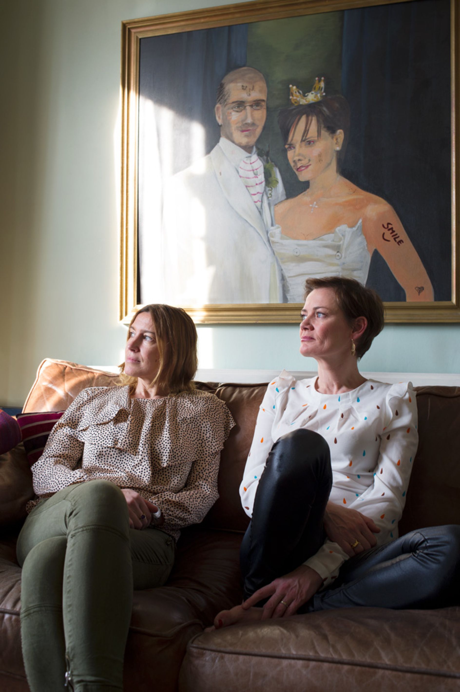 Sisters: Female siblings' unbreakable bond photographed beautifully in ...