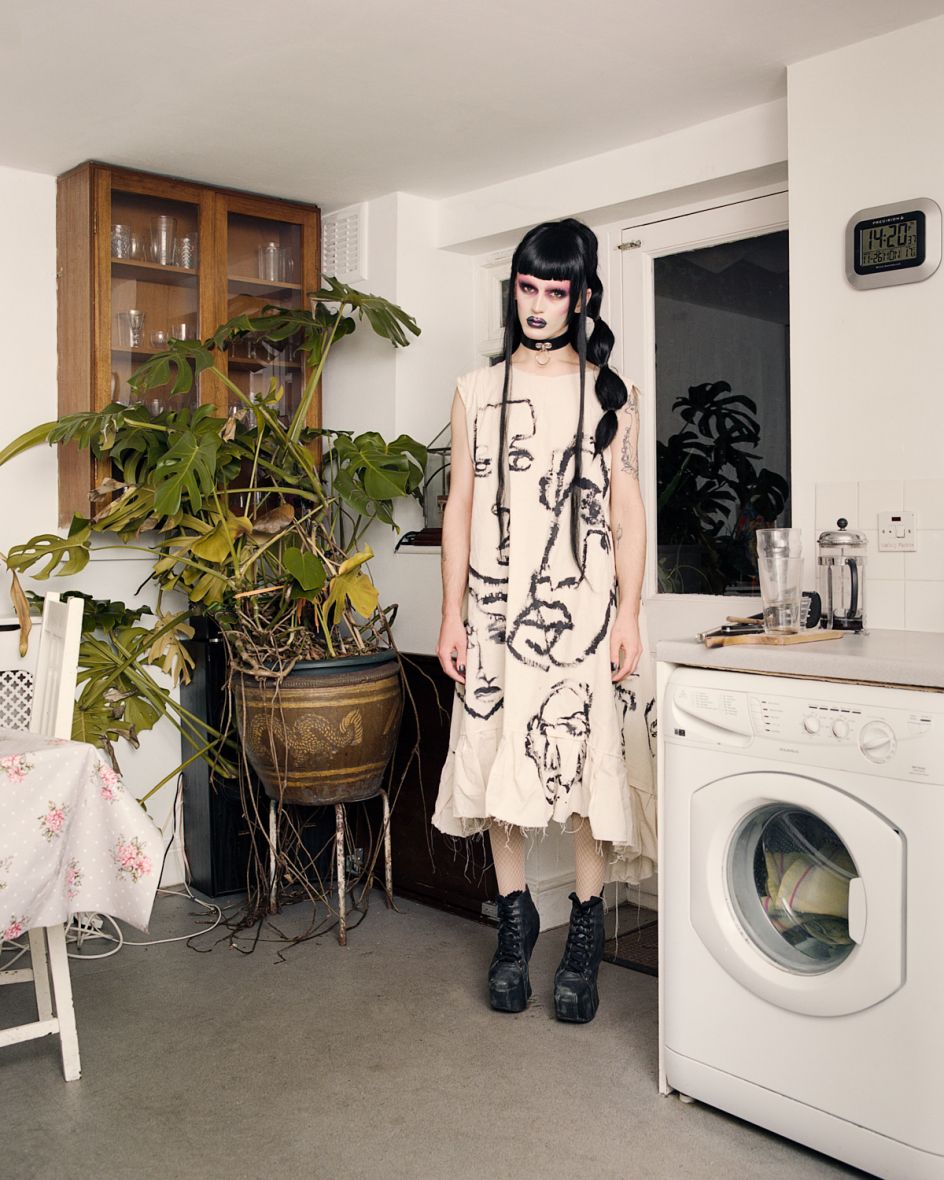 Drag Queens at Home: Jan Klos goes ‘behind the scenes’ to capture drag ...