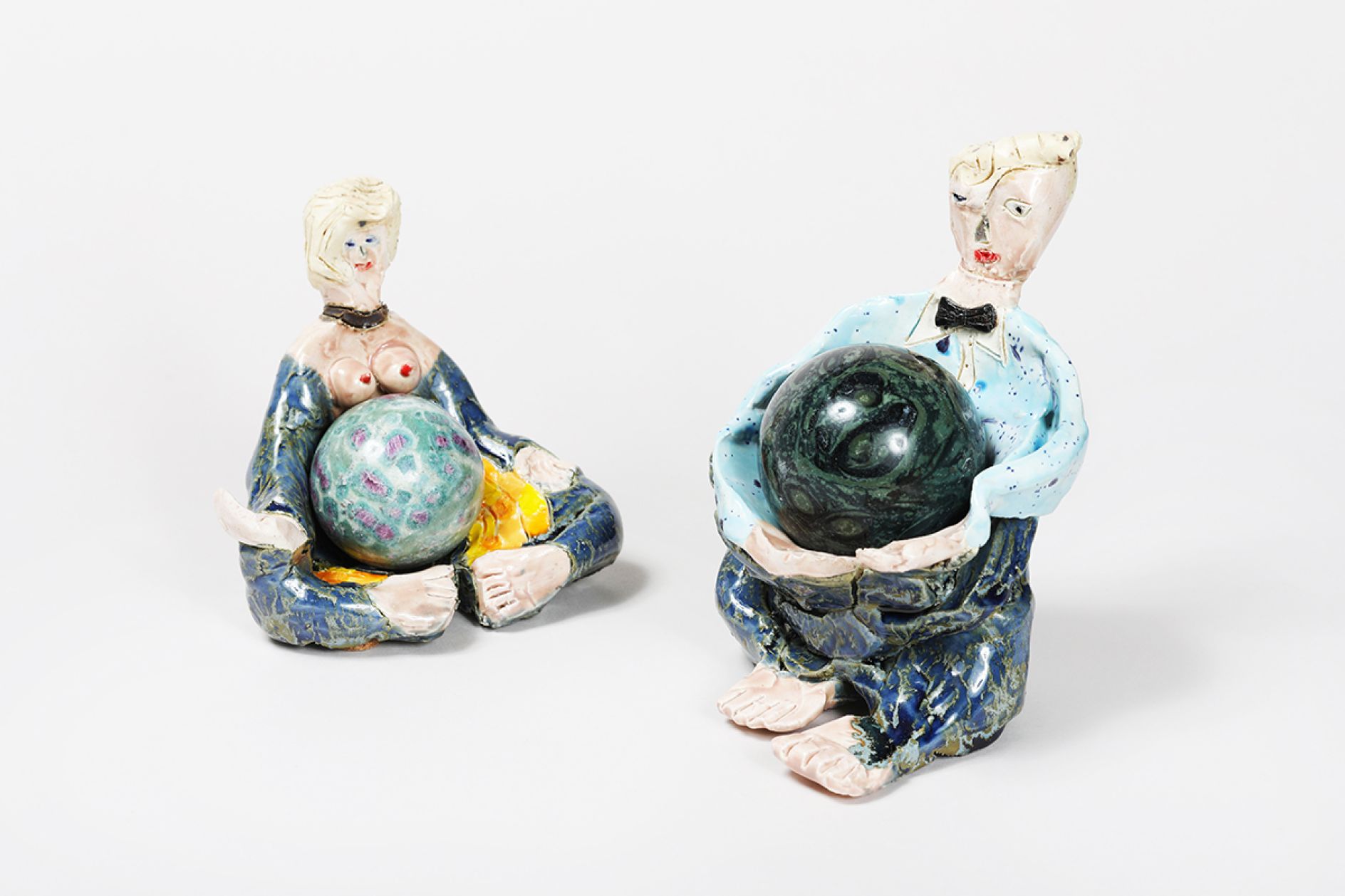 The Paperweight Show: 100 unusual paperweights that push the boundaries ...