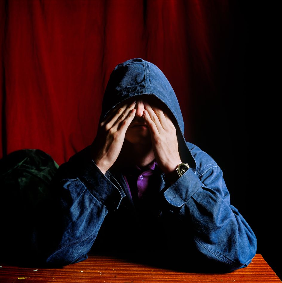 Under the Hood: portraits of young men in Salford in the 1990s ...