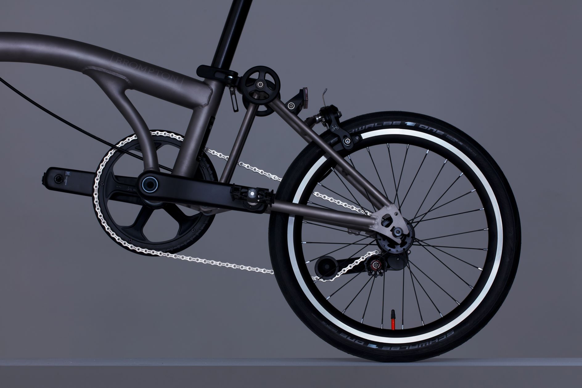 Introducing the T Line: Brompton launches its lightest folding bike ...