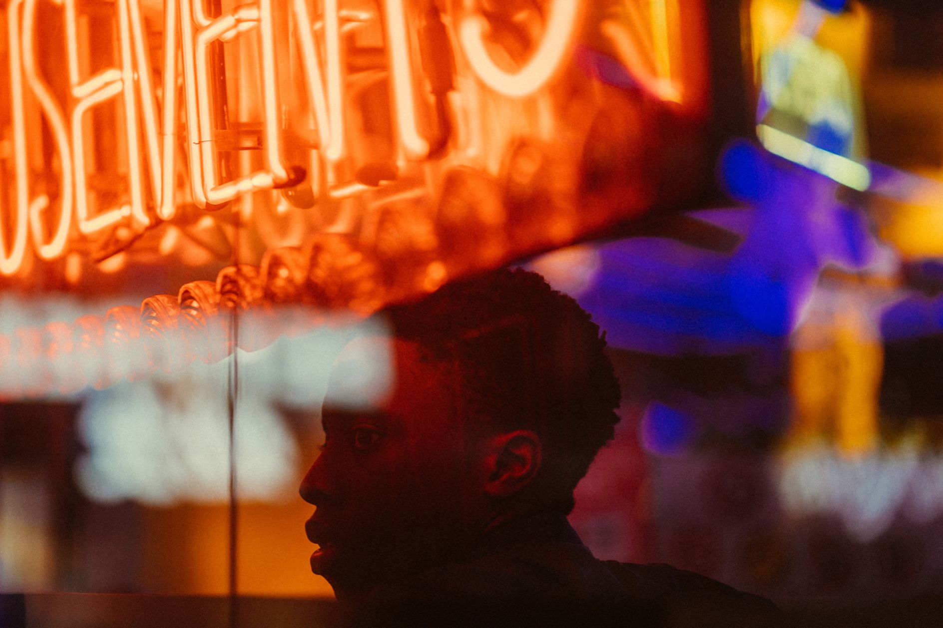 Sleepless in Soho: Neon-lit, stylish photographs of London's ...