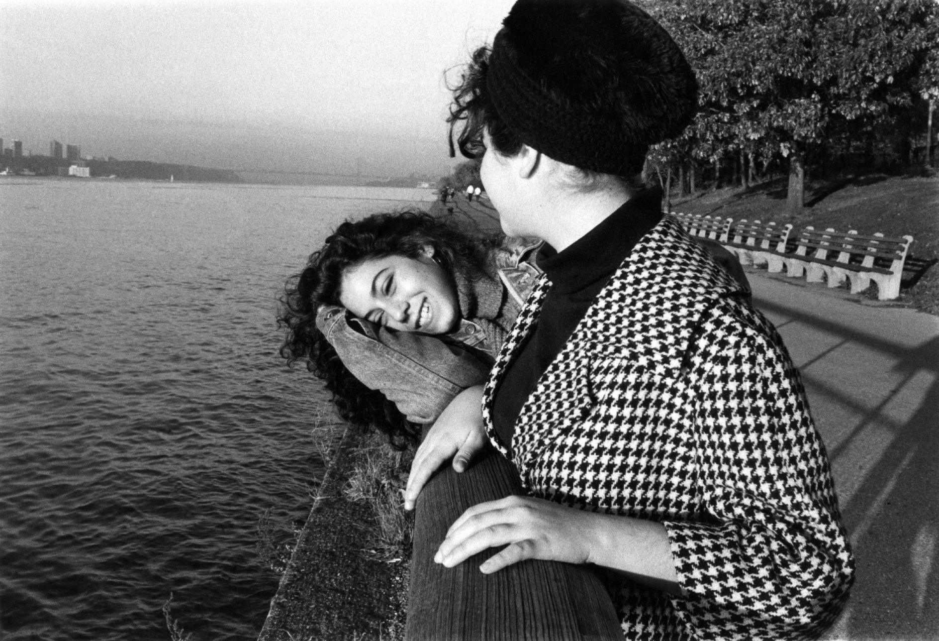 Photographs of a 30-year friendship amongst a group of middle-class New ...