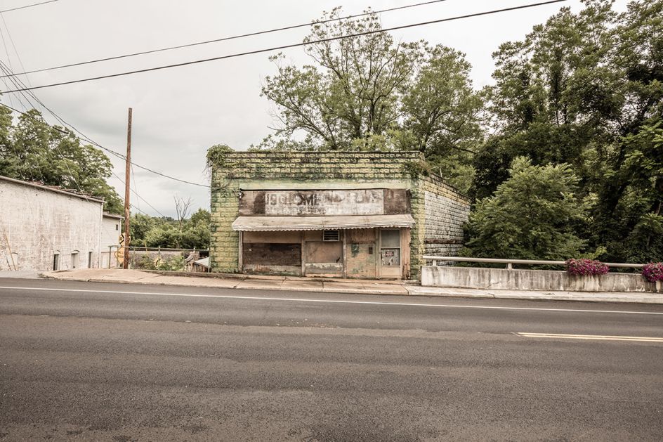 Photographer documents the back roads of America from Washington to ...