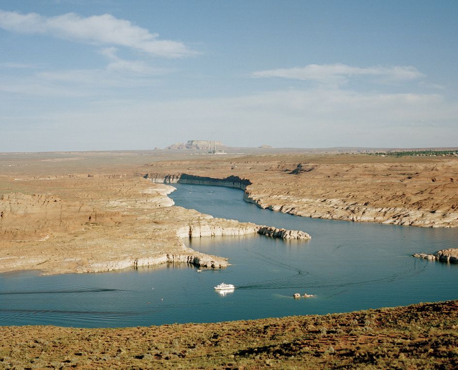 Kent Andreasen documents life through a lens, turning the ordinary into ...