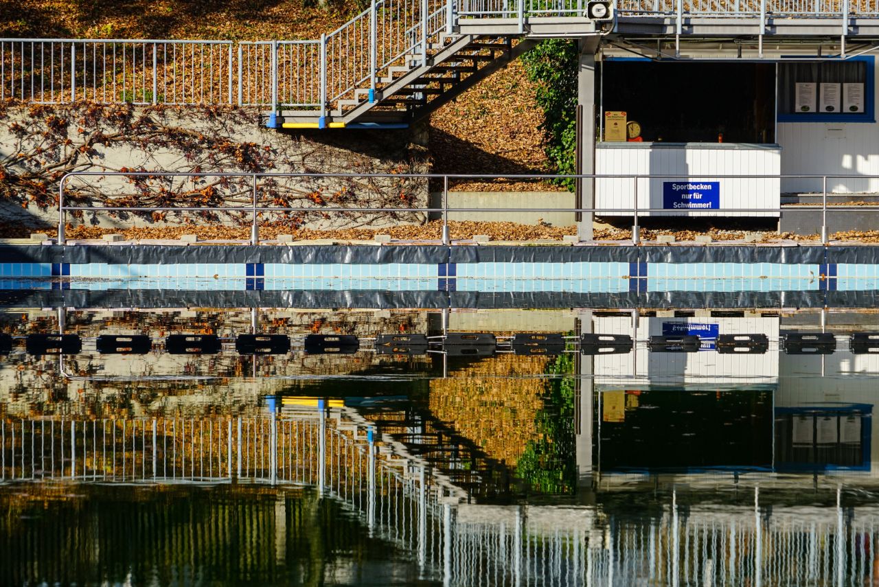 Photographs of a German outdoor pool in winter promise of a summer like ...