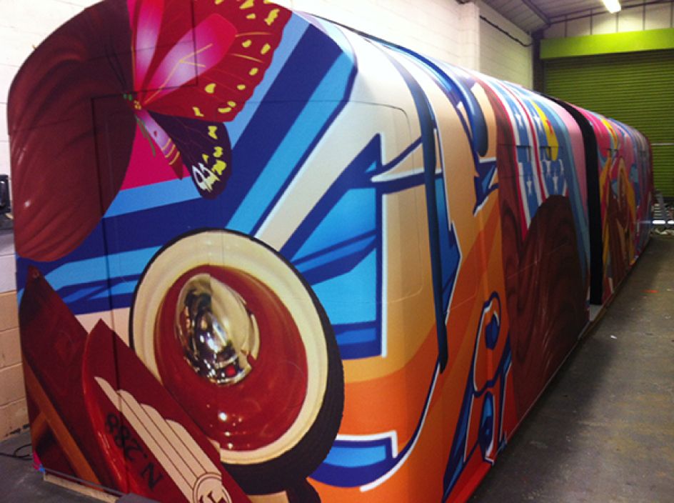 Graffiti on a Train is straight out of the Stereophonics songbook ...