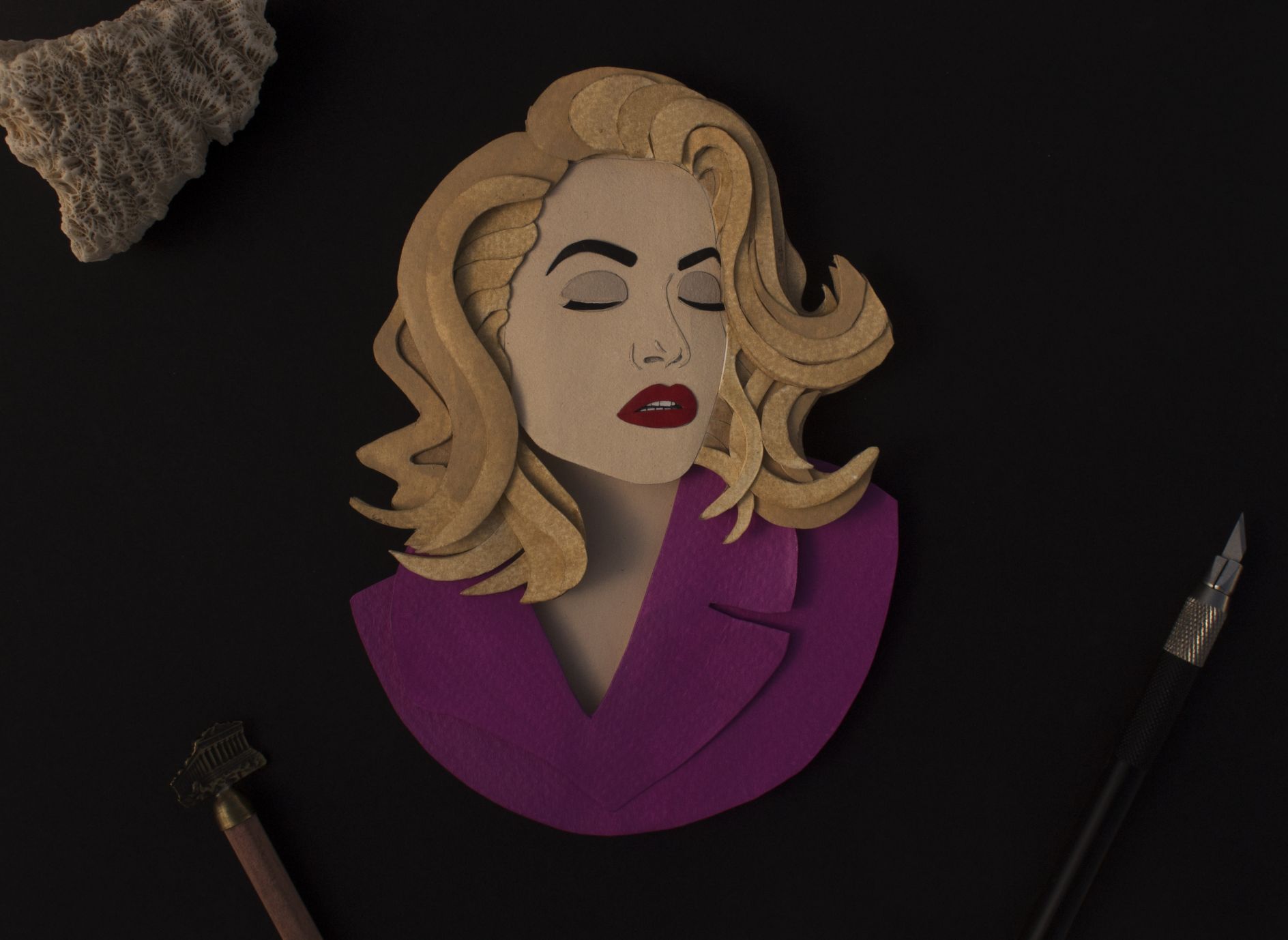Detailed paper portraits capture famous faces from throughout history ...
