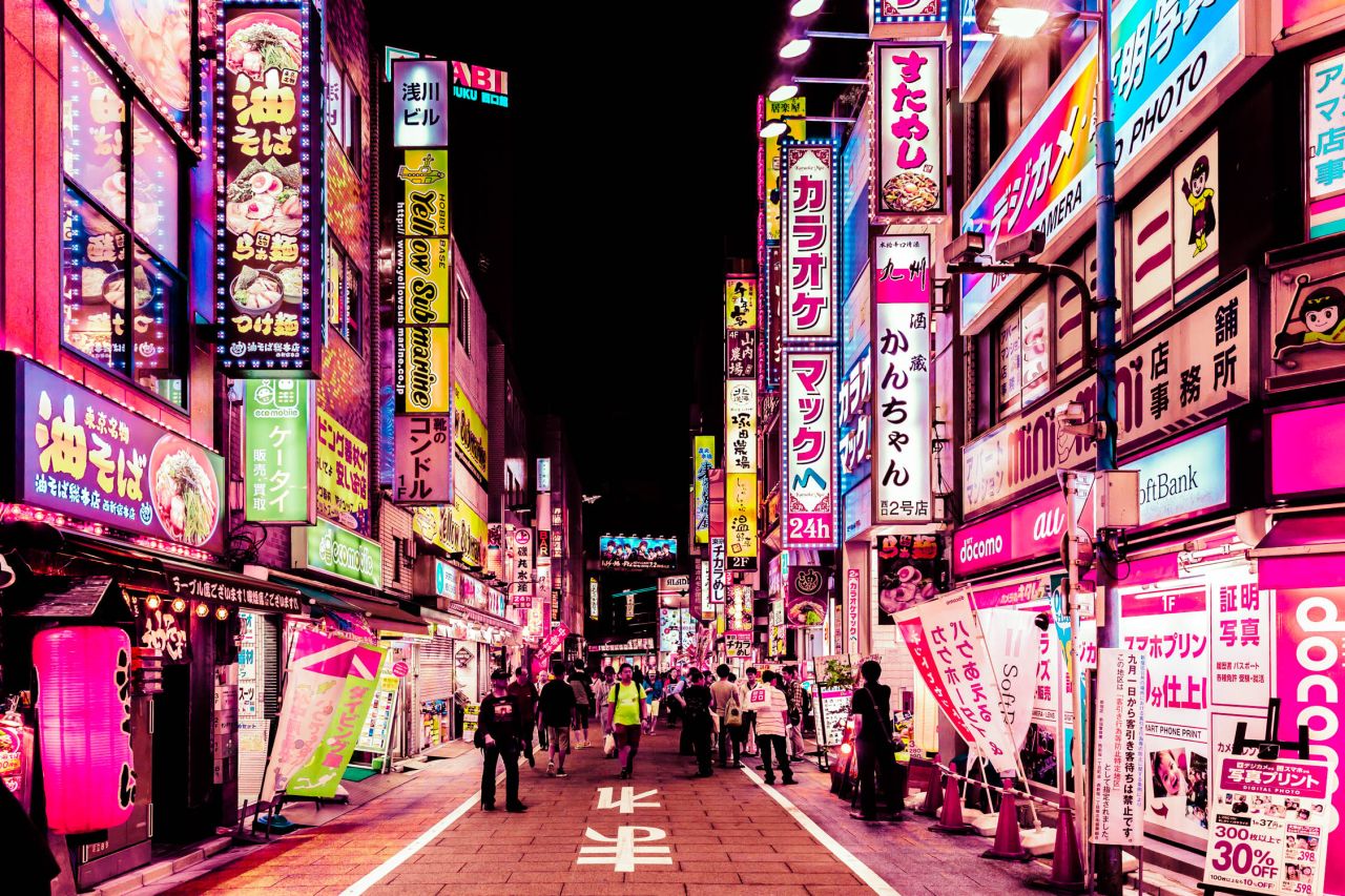 Tokyo's Glow: Photographer Xavier Portela saturates the world's biggest ...