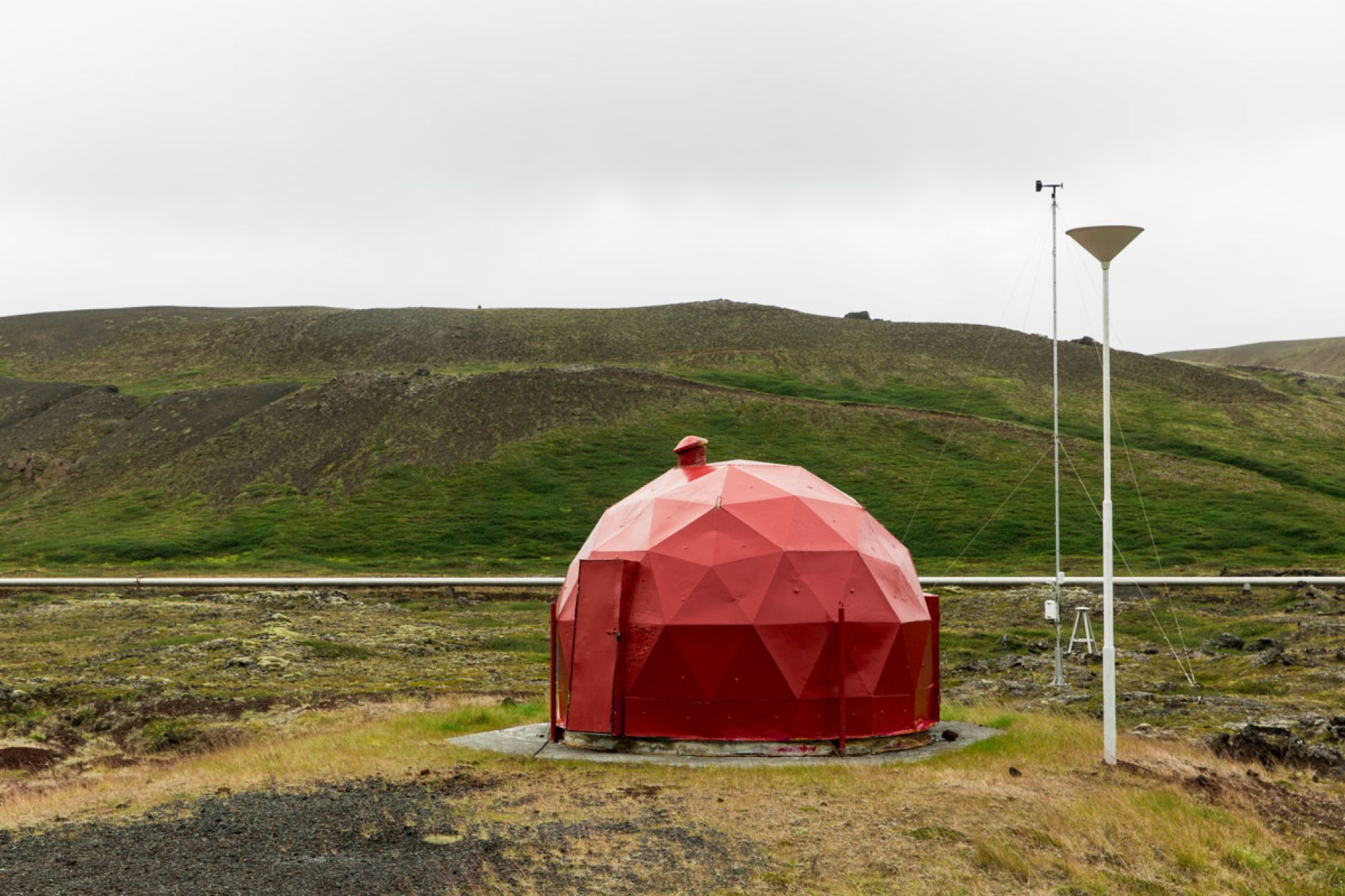 Photographer Luca Arena's non-cliched yet beautiful portrait of Iceland ...