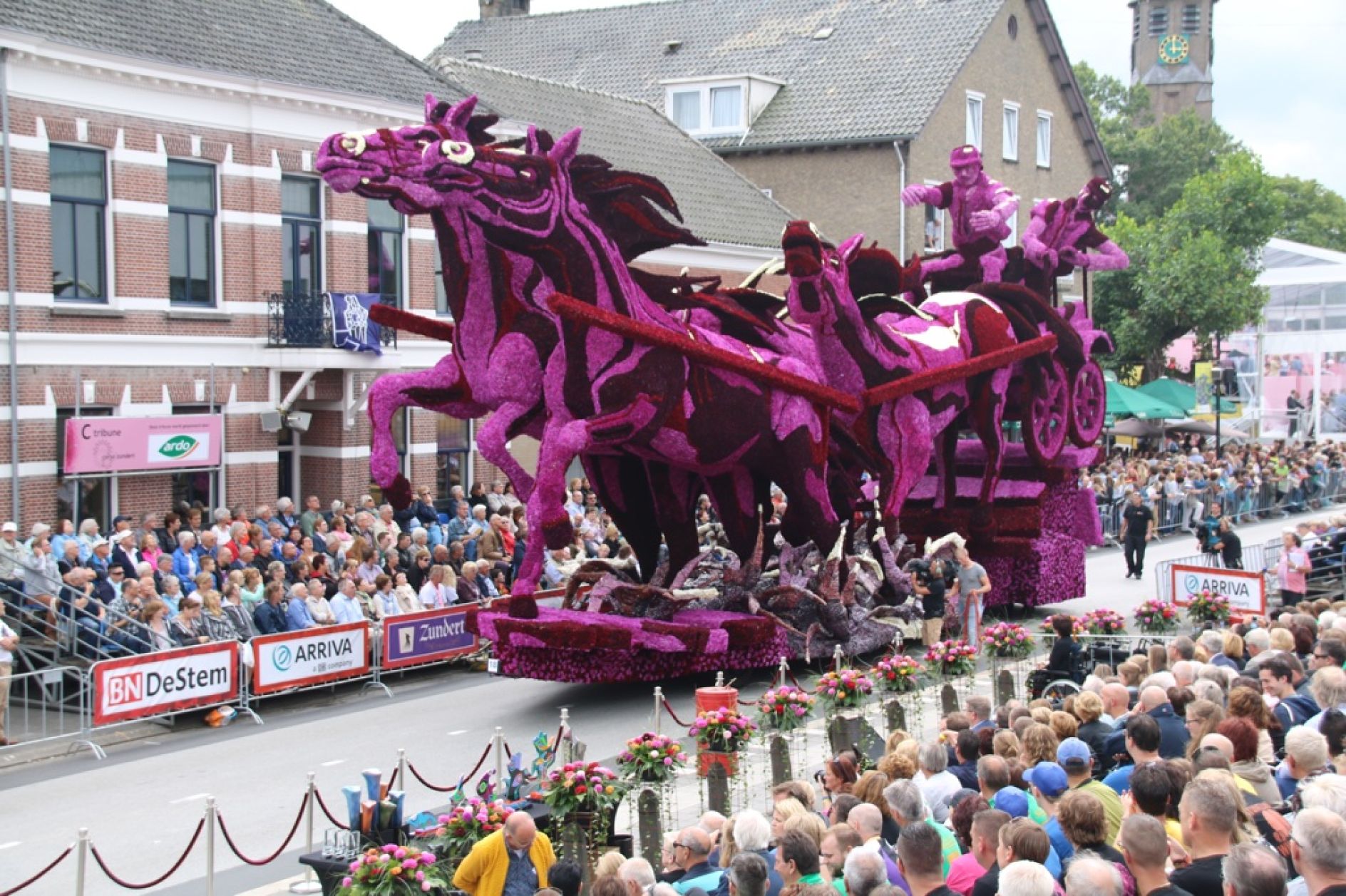 Dutch parade marks all things dangerous with giant floats made out of ...