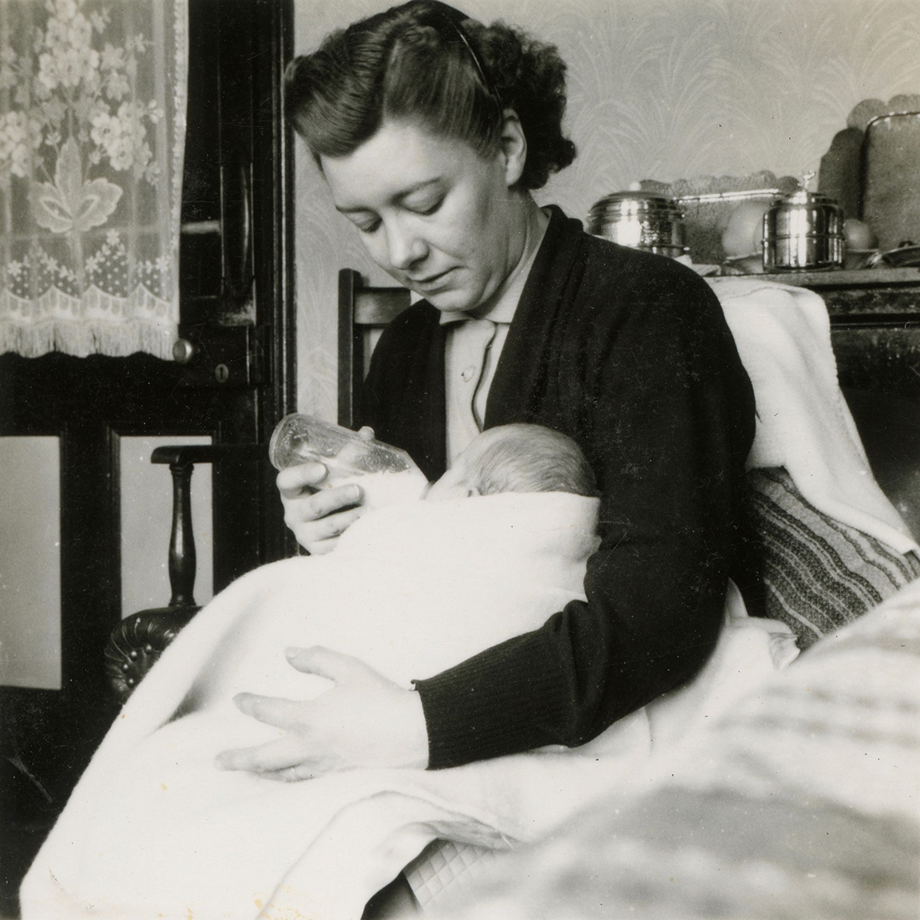 Newly uncovered photographs show London's disappearing working class ...