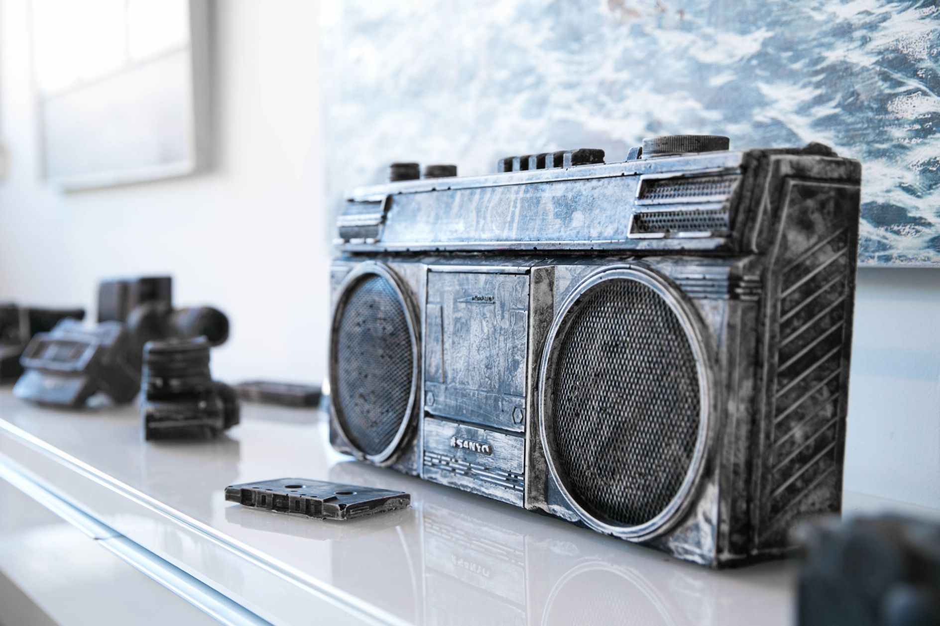 Future Fossils: Artist creates sculptures of once-loved, iconic ...