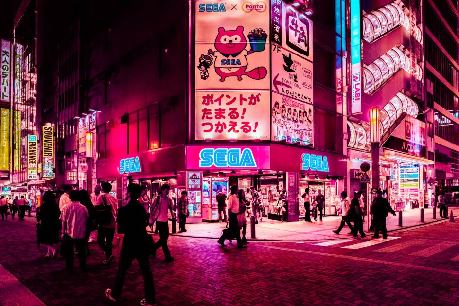 Tokyo's Glow: Photographer Xavier Portela saturates the world's biggest ...